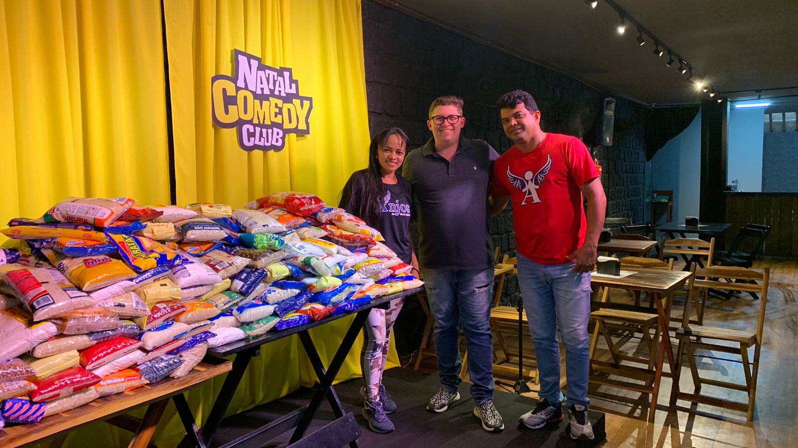 NATAL COMEDY CLUB ARRECADA UMA TONELADA DE ALIMENTOS EM DOIS MESES ...